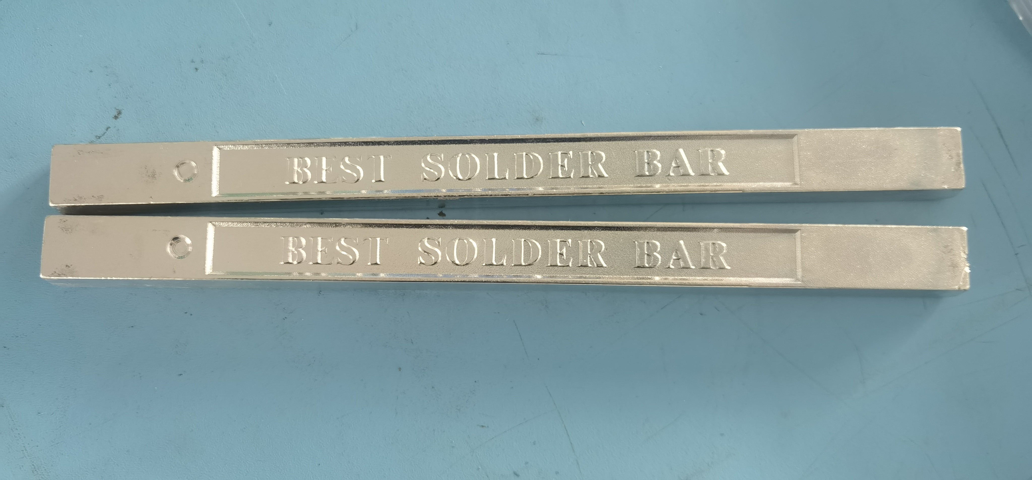 Sn96.5Ag3.0Cu0.5 Lead Free Solder Bar 215 Deg 0.4kg Tin Silver Solder Bar